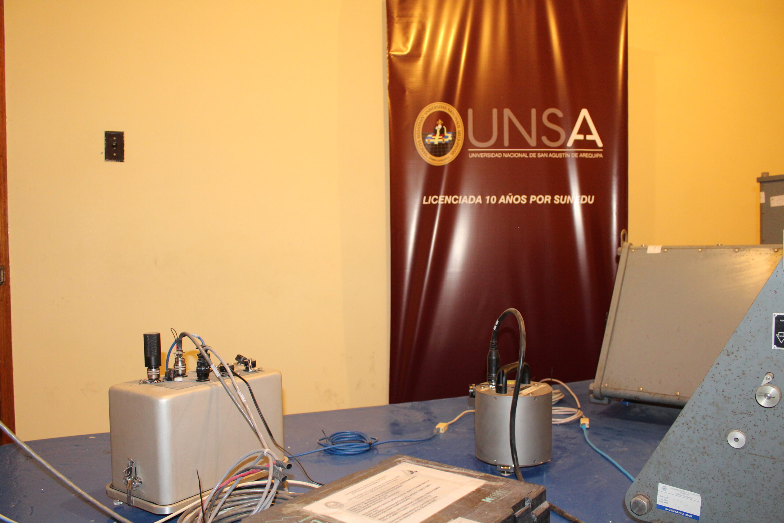 UNSA instala moderna estación sísmica de banda ancha digital para ...